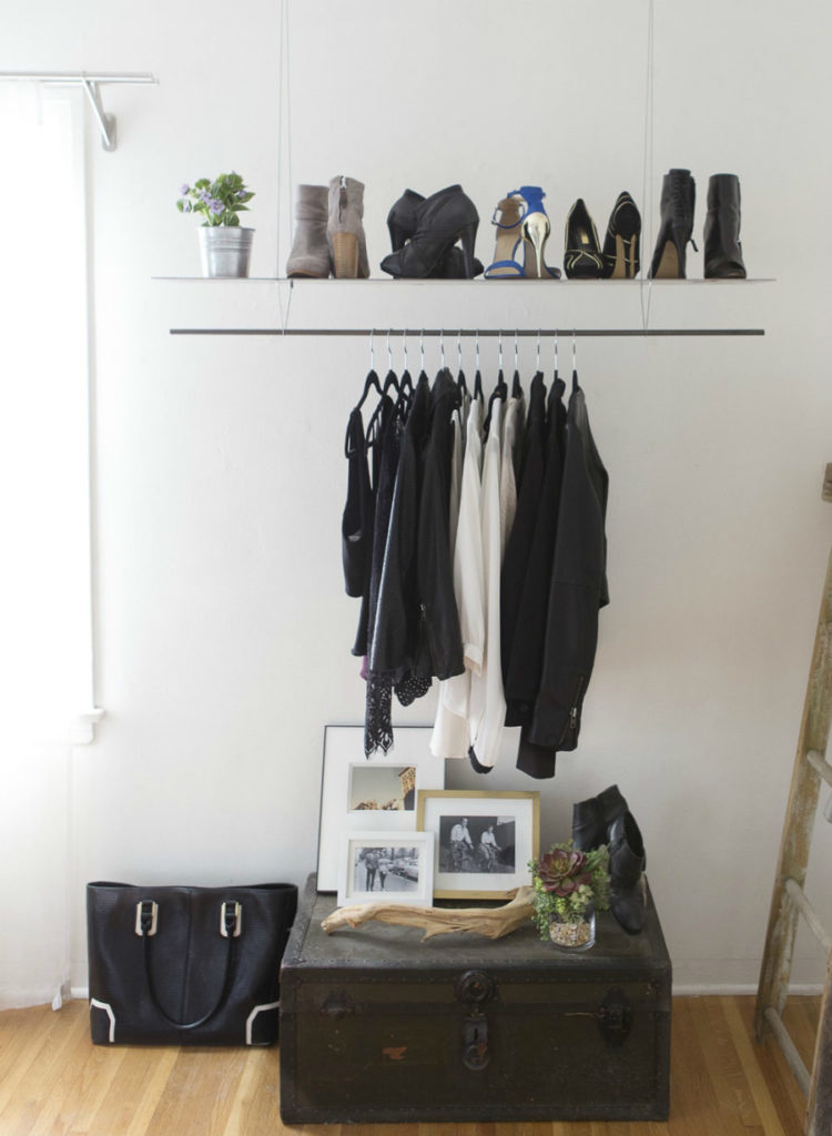 30 Chic and Modern Open Closet Ideas For Displaying Your Wardrobe ...