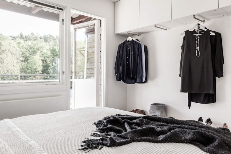 30 Chic and Modern Open Closet Ideas For Displaying Your Wardrobe ...